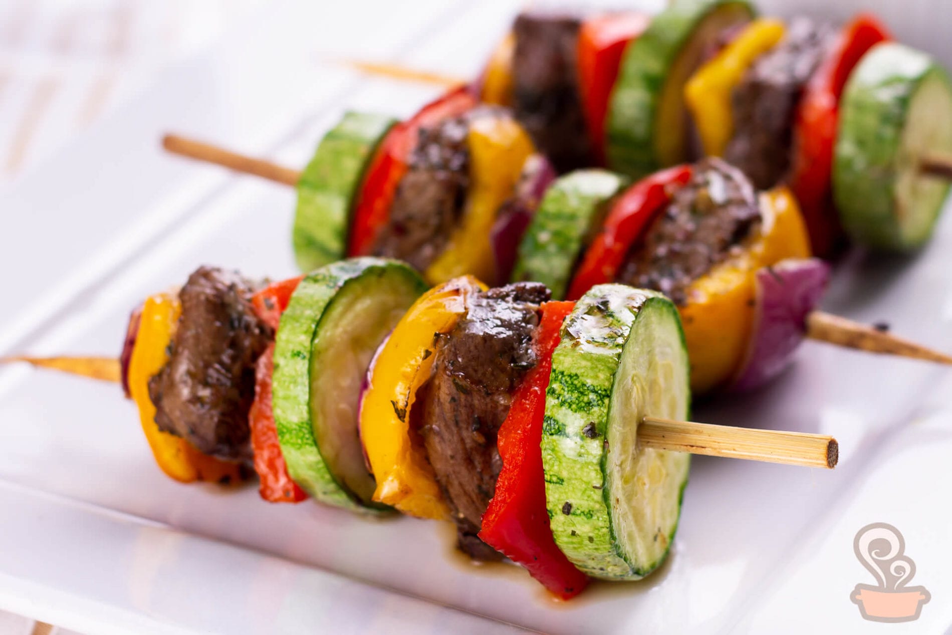 Como fazer Espetinho de carne - receita fácil e deliciosa