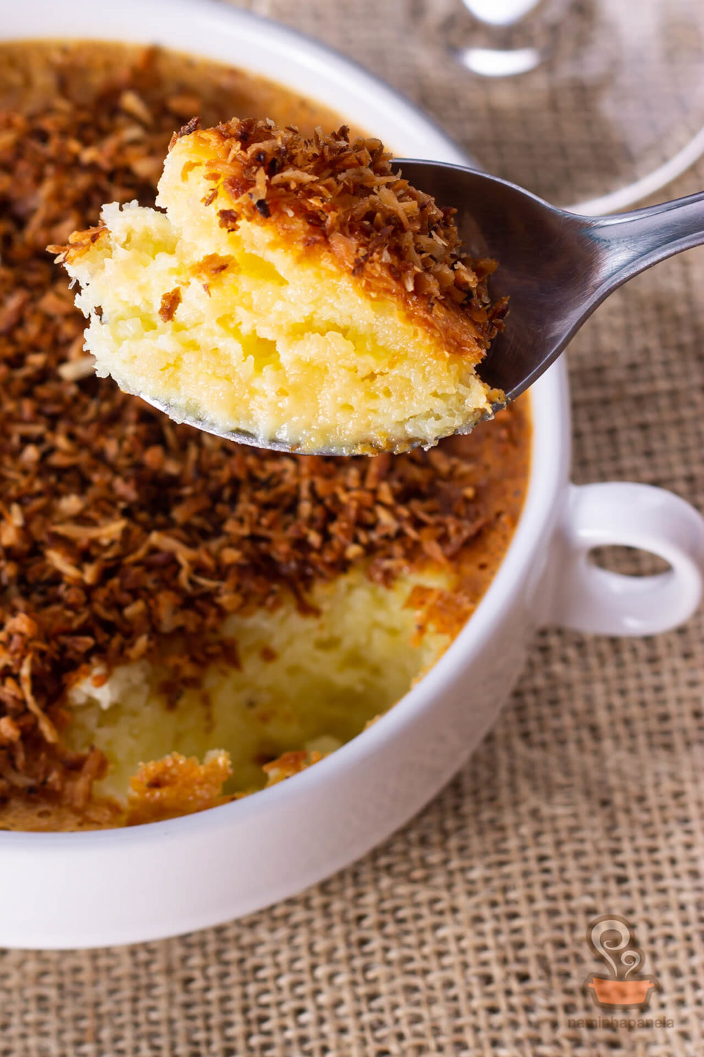 Cocada cremosa de forno - receita fácil e deliciosa