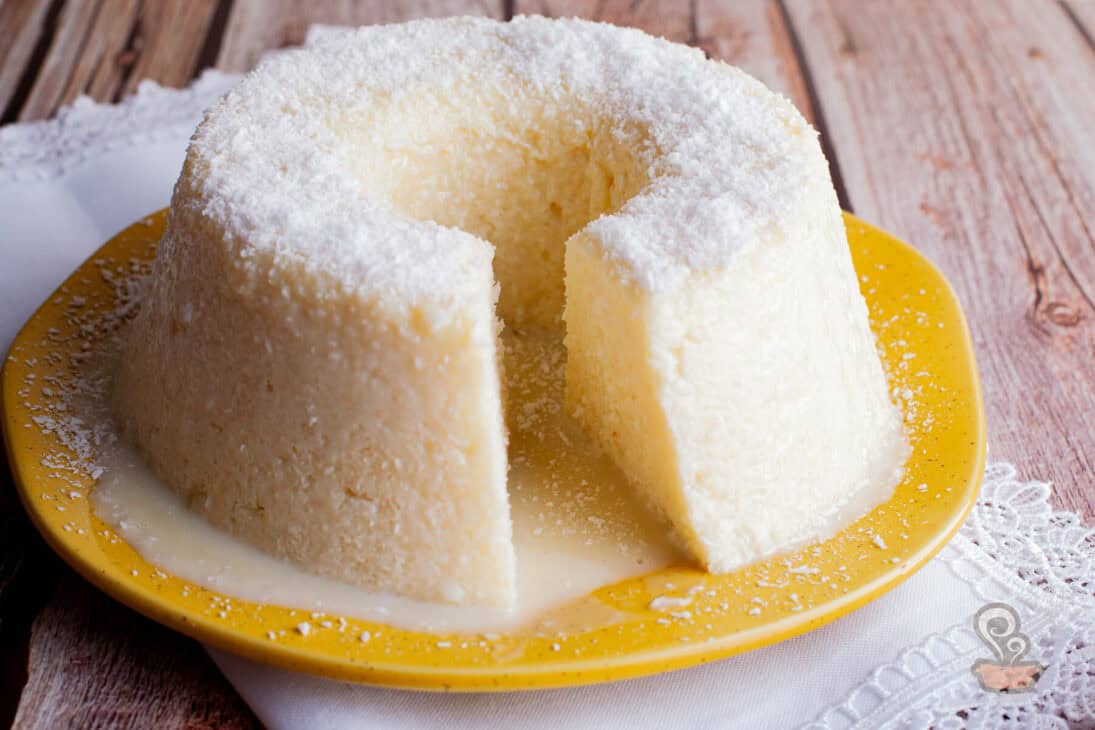 Bolo de tapioca - receita fácil que não precisa ir pro forno